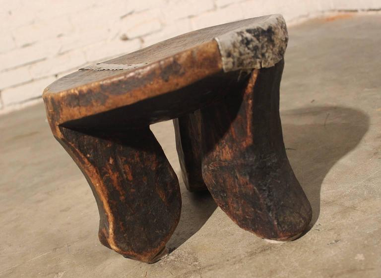 Antique Hand-Carved African Three-Legged Wooden Stool at 1stdibs Antique Hand-Carved African Three-Legged Wooden Stool at 1stdibs