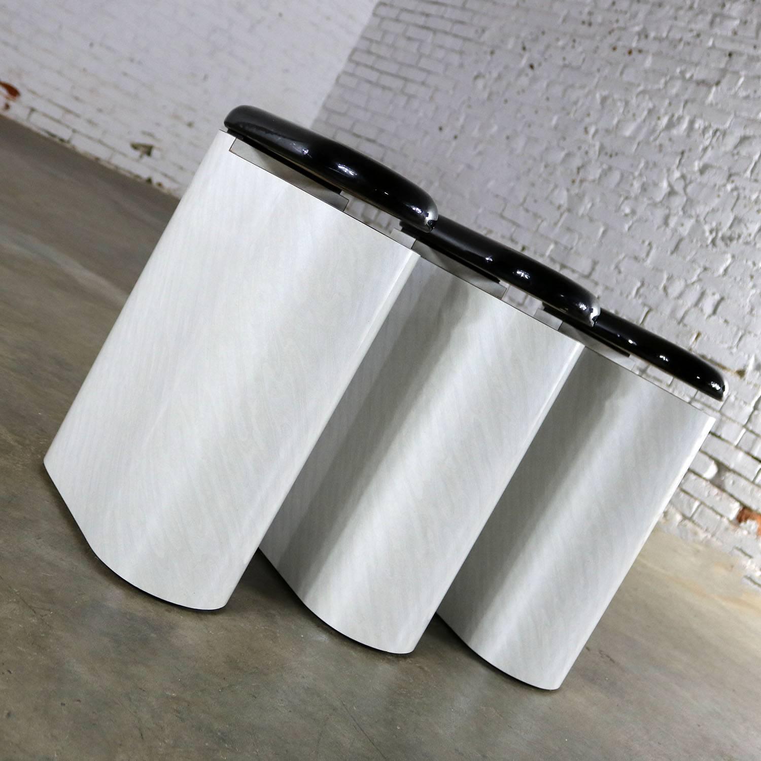 Karl Springer Style Minimalist Tri-Legged Coffee Table with Round Glass ...
