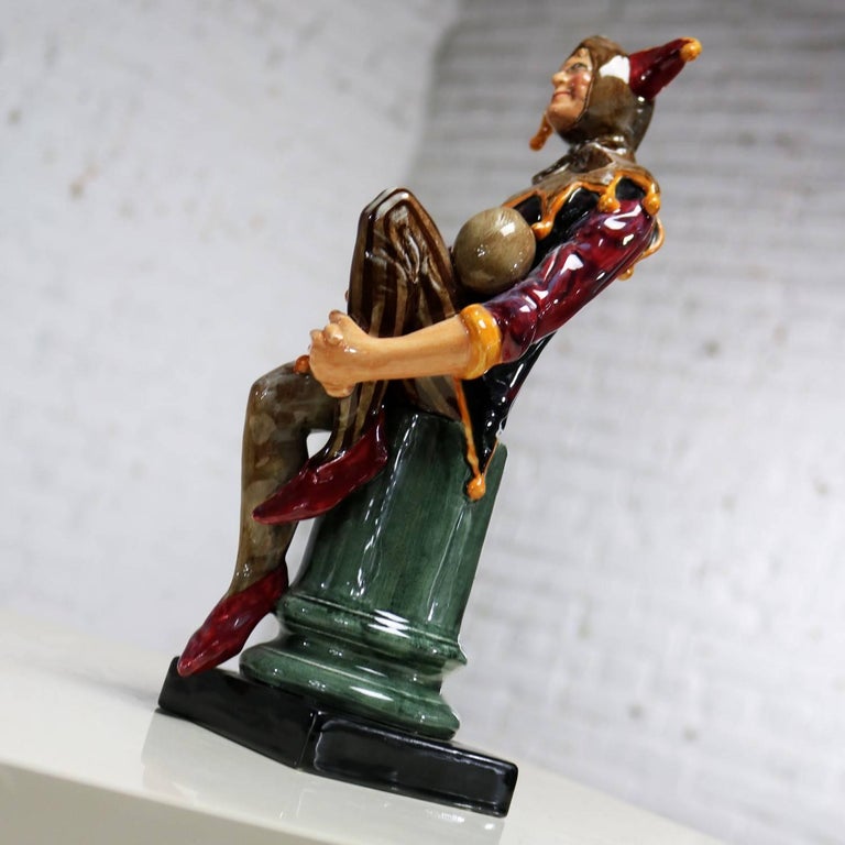 Royal Doulton Porcelain Jovial Sitting Jester Figurine HN2016 at ...