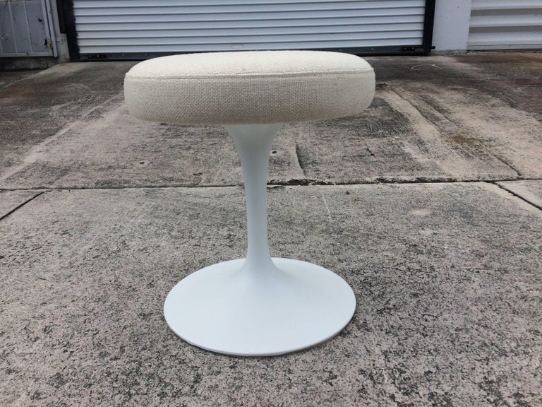 Eero Saarinen Tulip Swivel Stool for Knoll at 1stDibs