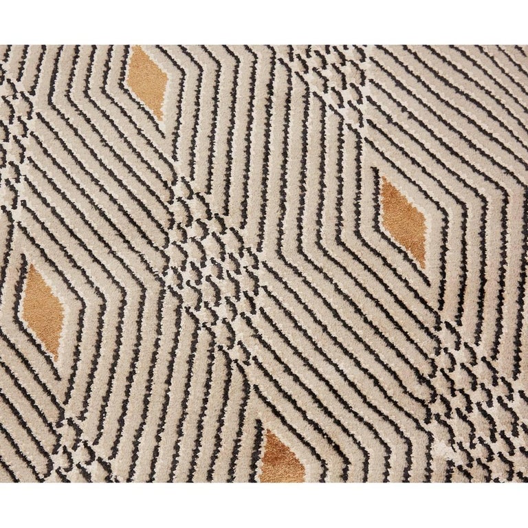 Diamond Hand-Knotted Viscose and Wool Geometric Rug with Border For ...