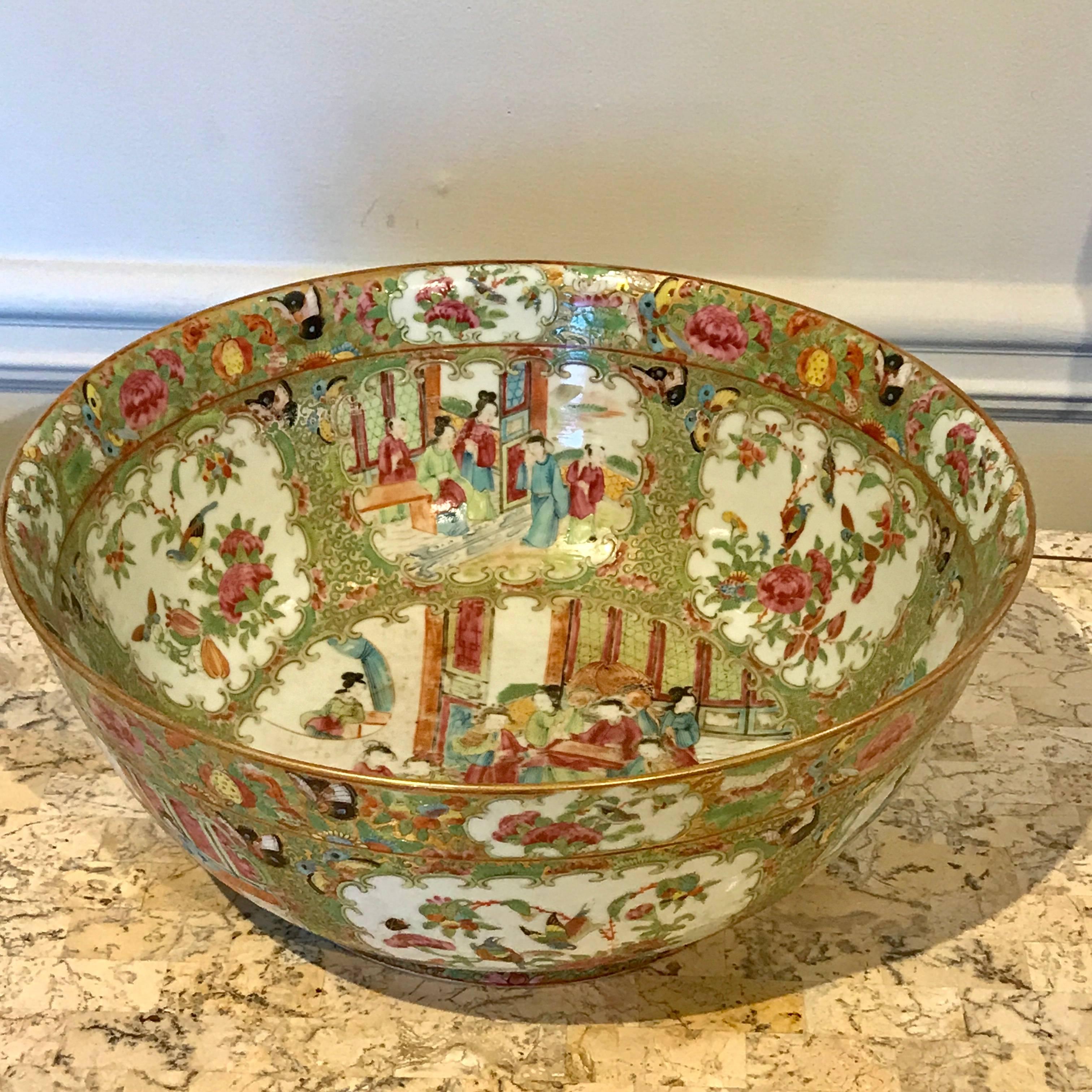 Large 19th Century Chinese Rose Medallion Bowl For Sale at 1stDibs ...