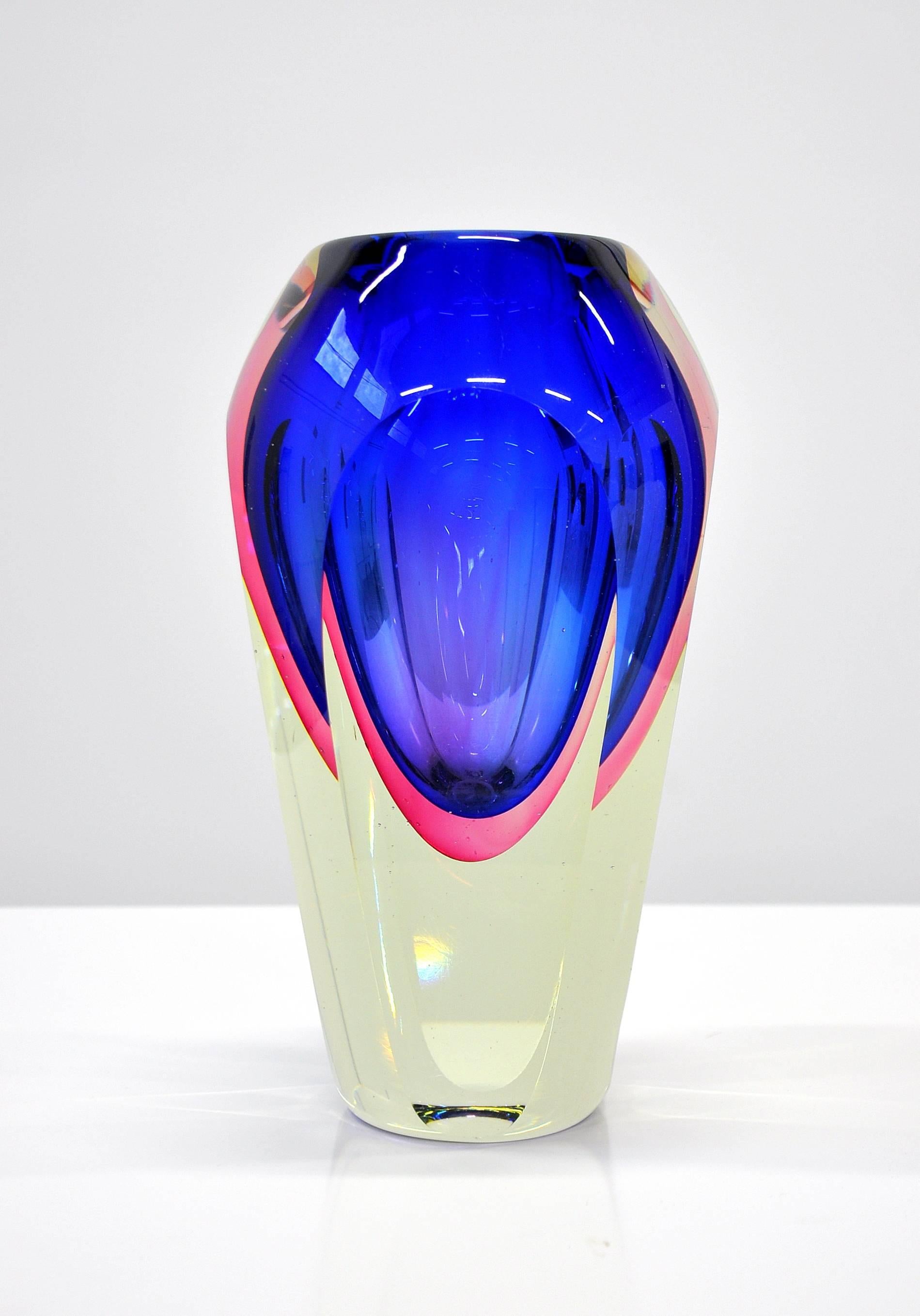 Flavio Poli Seguso Murano Glass Sommerso Vase at 1stDibs | flavio poli ...