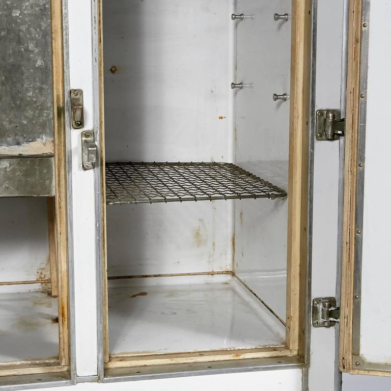 French-Style Enameled Ice Chest For Sale at 1stDibs