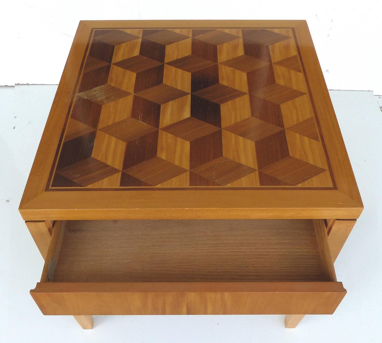 Mid-Century Baker Inlaid Geometric Design Side Table For Sale at 1stdibs