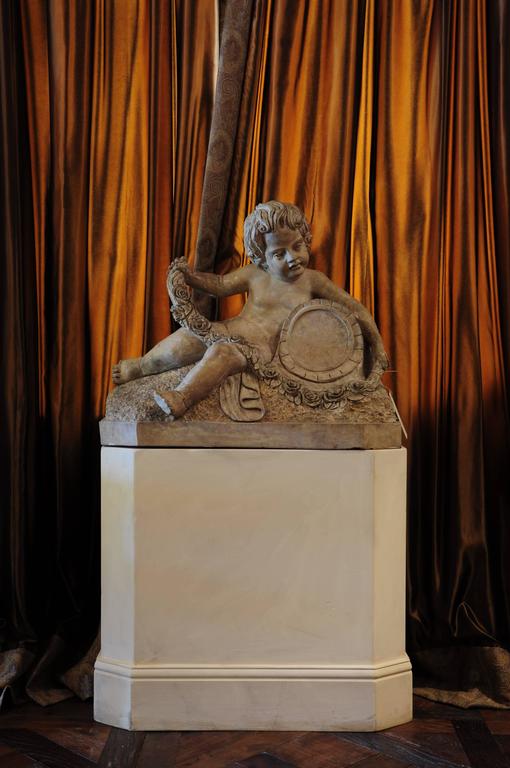 18th Century Sculpted Verona Marble Putto For Sale at 1stDibs