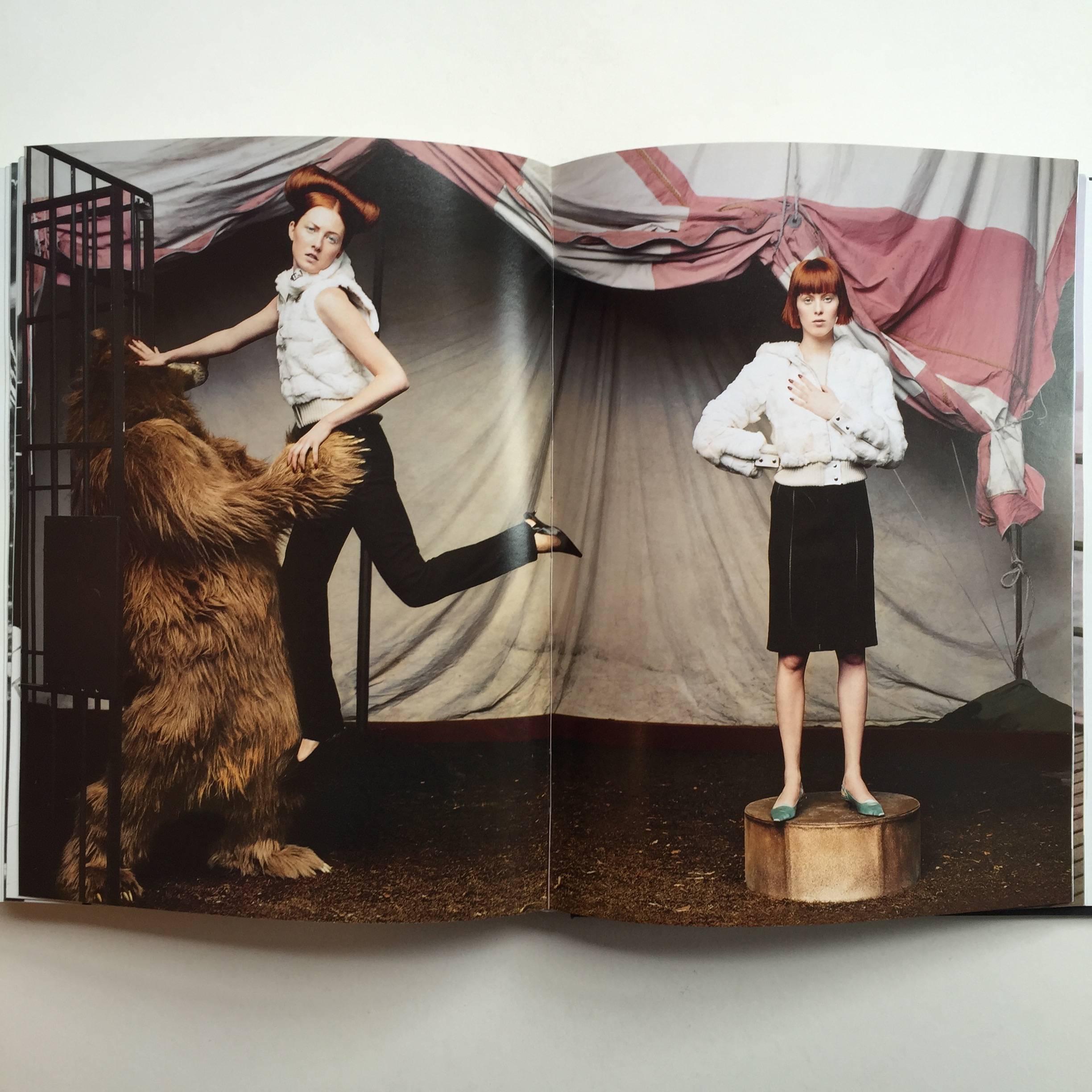 “In Vogue” The Illustrated History of the World's Most Famous Fashion ...