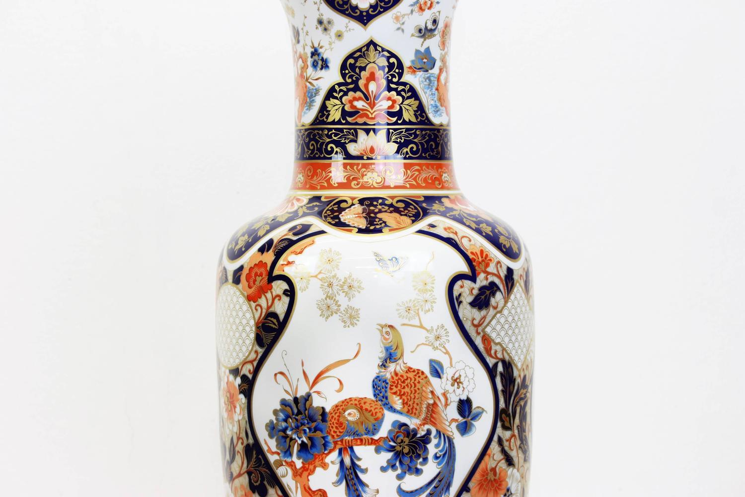 Pair of Huge Yokohama Porcelain Vases Design Füllman, AK Kaiser ...
