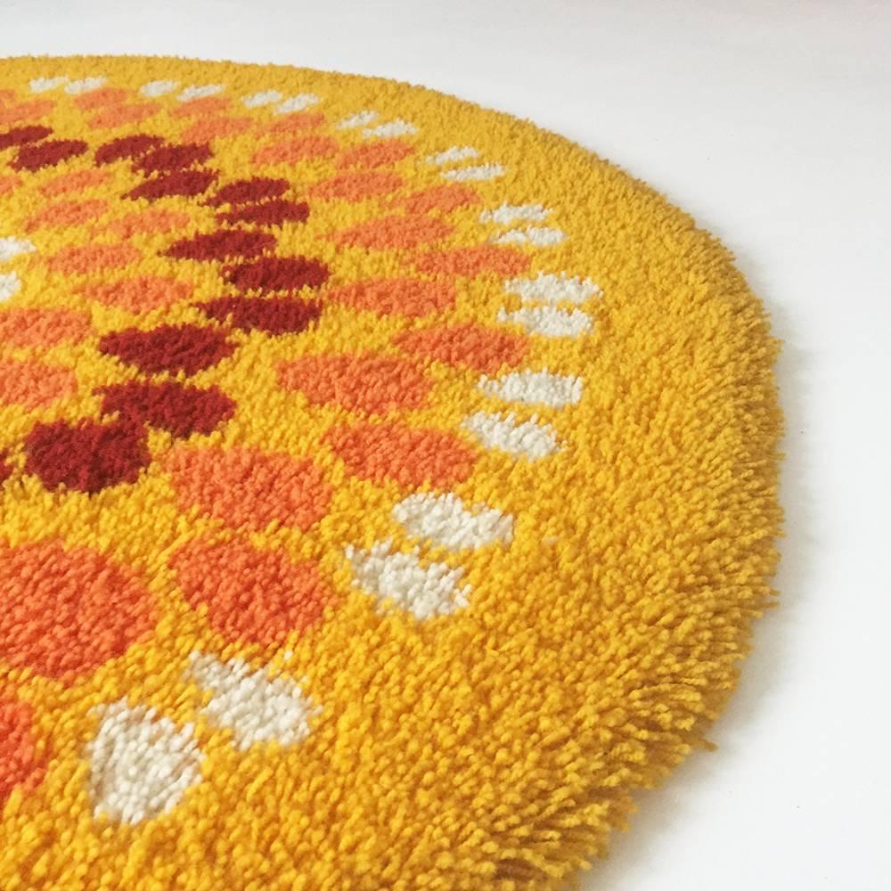 Vintage Pop Art Rug Flower Power, 1970s Modernist Mid-Century at 1stDibs