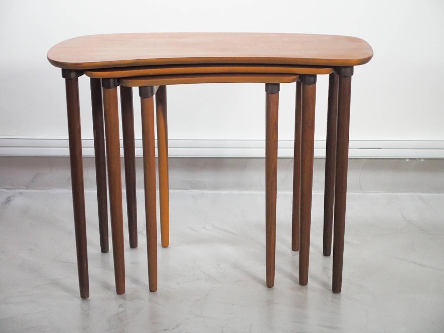 Set of Three Teak Mid-20th Century Curved Nesting Tables at 1stDibs