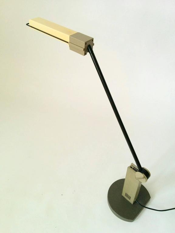 Artemide 'Alistro' Tavolo Fluorescent Table Lamp, 1983, Italia For Sale ...