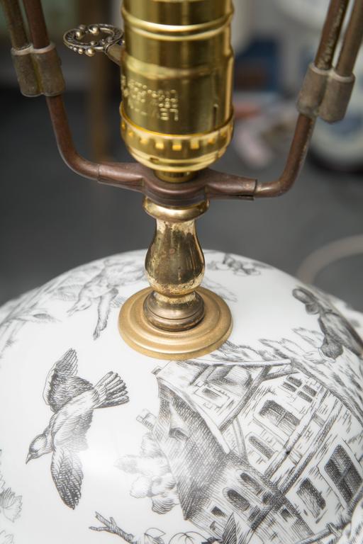 Black and White French Toile Motif Lamp For Sale at 1stDibs