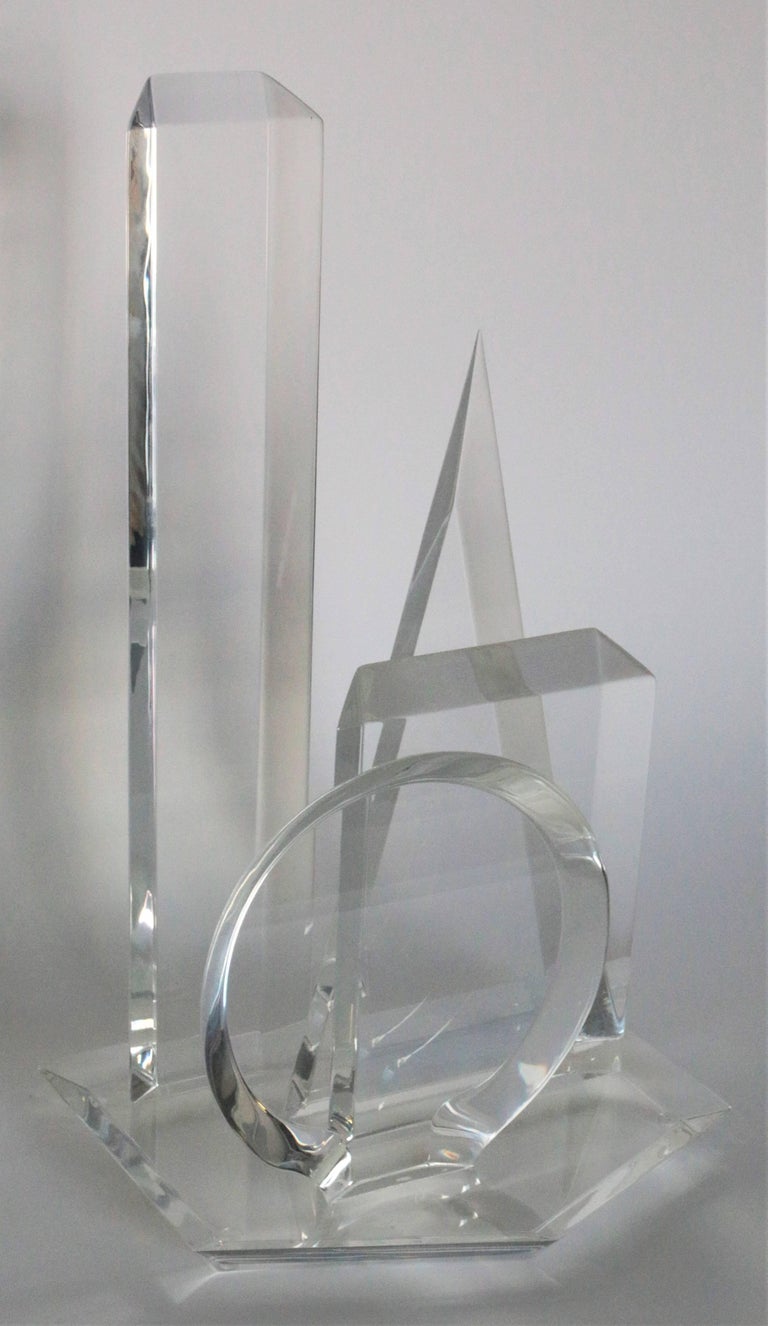 Modern Van Teal Lucite Shape Sculpture at 1stDibs