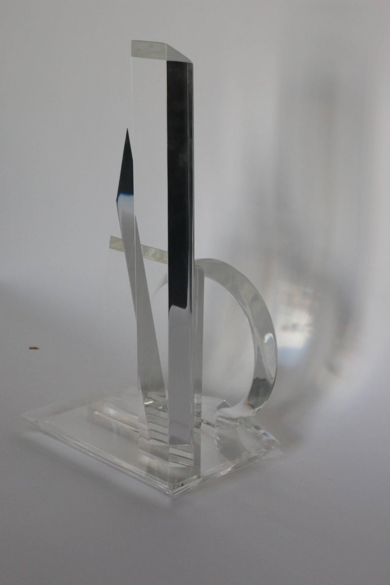 Modern Van Teal Lucite Shape Sculpture at 1stDibs