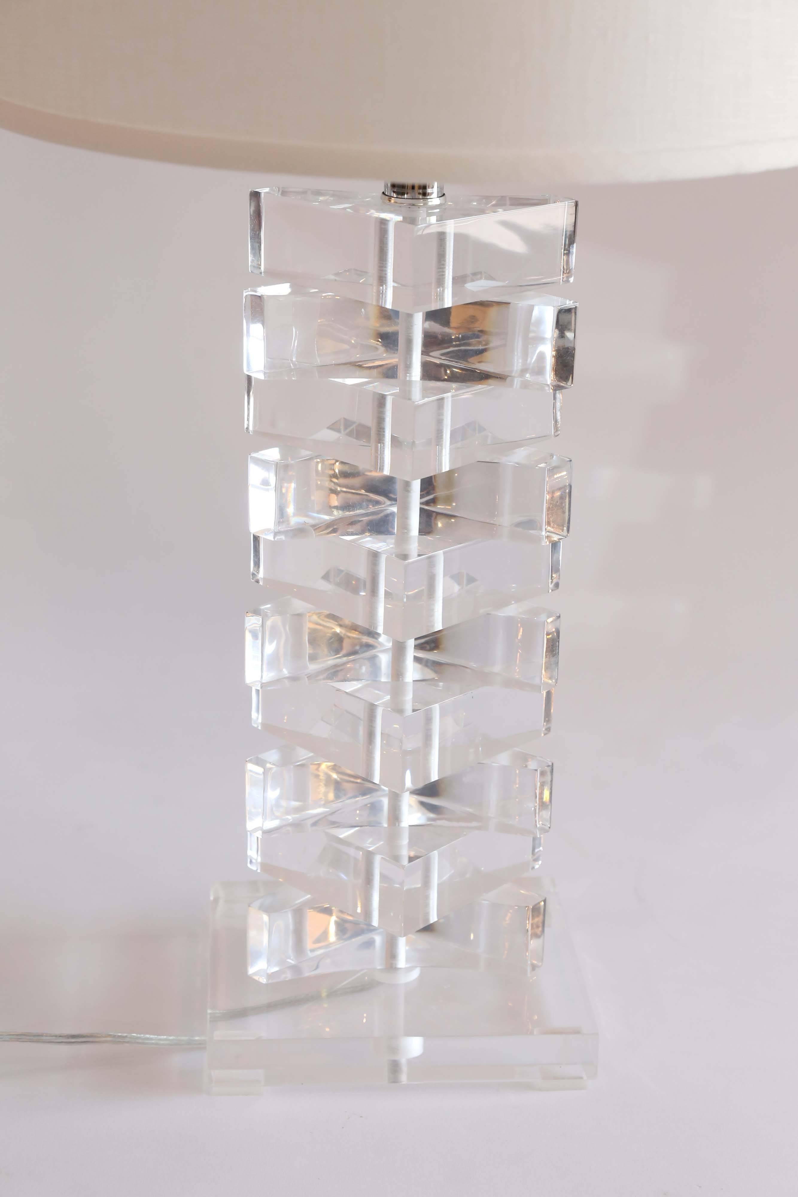 Midcentury Lucite Lamp by Bauer at 1stDibs | lucite lamps, bauer lamp ...