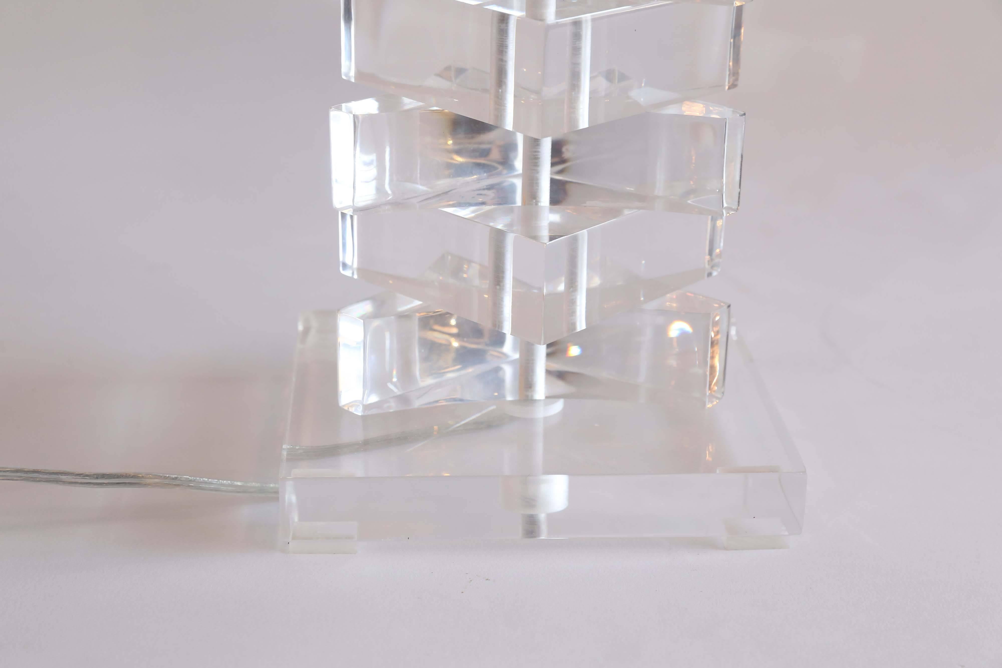 Midcentury Lucite Lamp by Bauer at 1stDibs | lucite lamps, bauer lamp ...