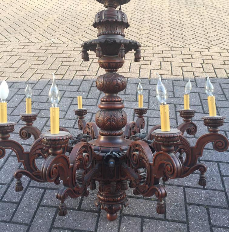 Large and Stunning Sixteen Light, Eight Arm Baroque Style Theatre ...