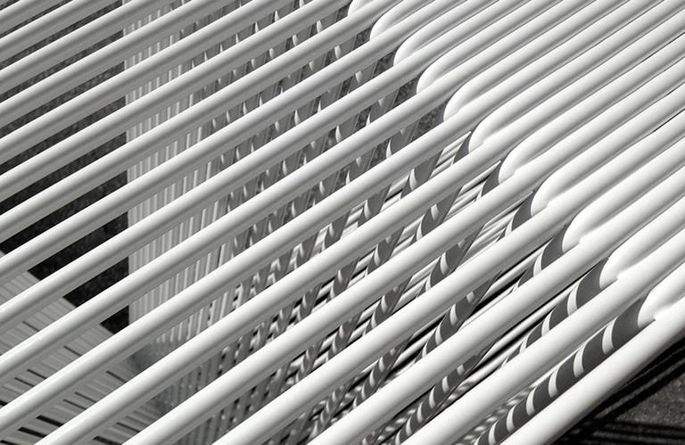 LOOP - Powder-Coated Steel Wire Minimal Geometric Sculptural Console ...