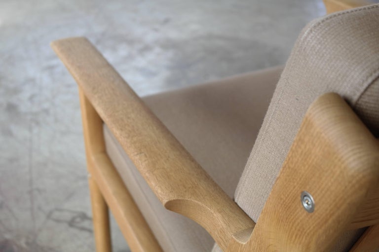 Hans Wegner Loveseat or Settee Model GE-265 for GETAMA, Denmark at 1stDibs