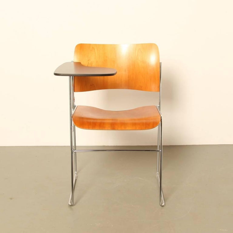 Howe 40/4 Chair by David Rowland with Writing Desk at 1stDibs