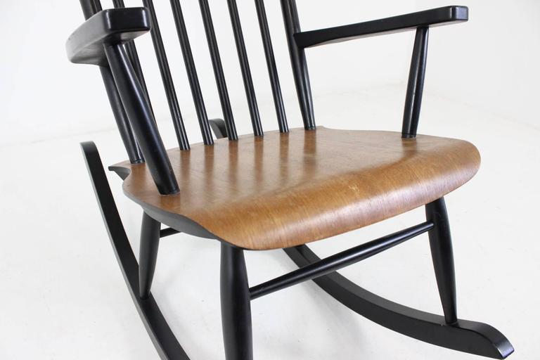 Vintage Finnish Rocking Chair by Varjosen Puunjalostus for Uusikylä ...