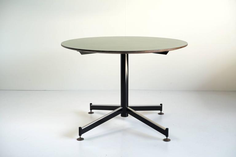 Central Round Table, Italy, 1955 at 1stDibs