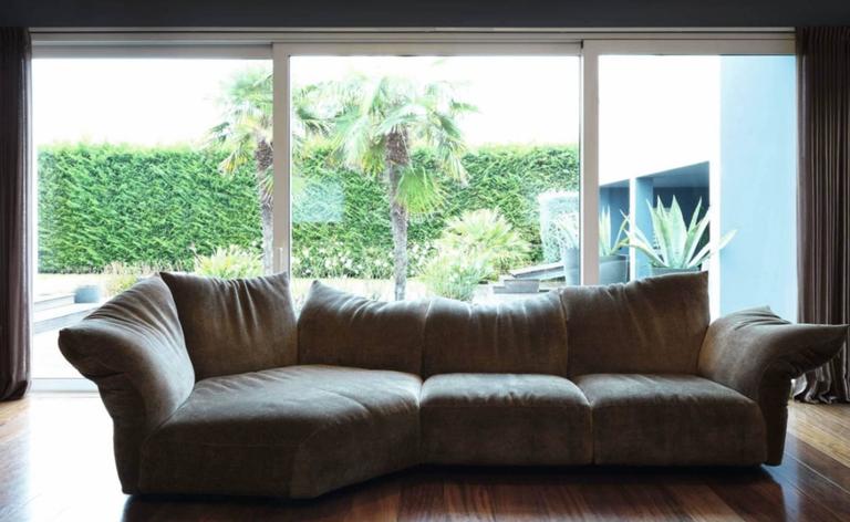 Standard Sofa by EDRA with "Smart" Adjustable Pillows For Sale at ...