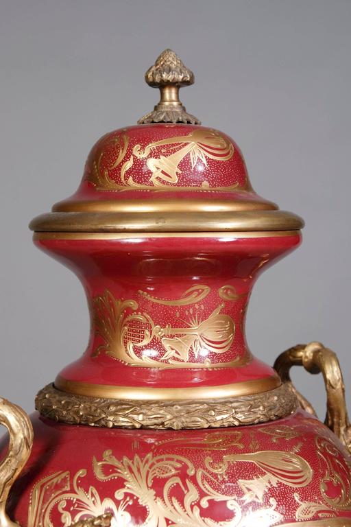 20th Century Louis XIV Sèvre Pompe Lidded Vase For Sale at 1stDibs