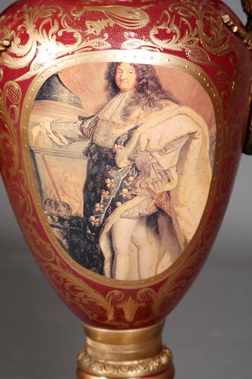20th Century Louis XIV Sèvre Pompe Lidded Vase For Sale at 1stDibs