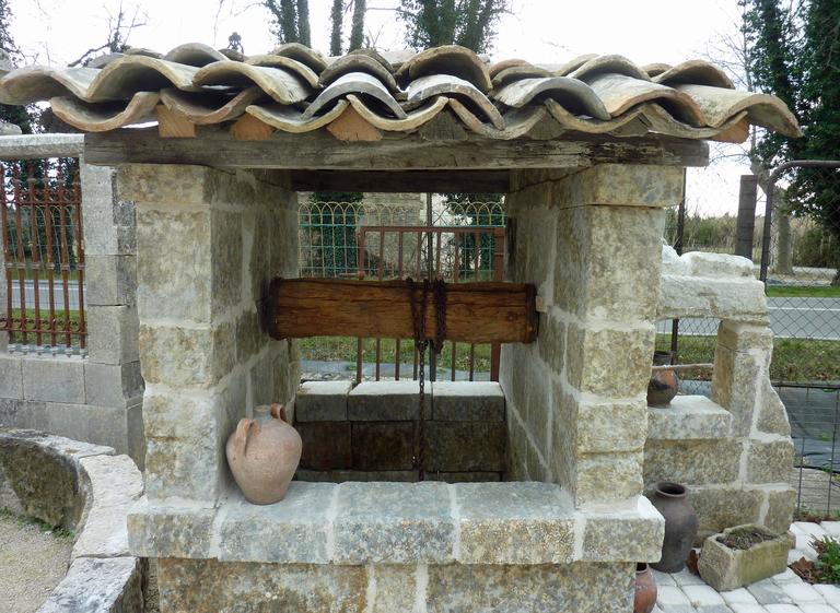 Superb 19th Century French Limestone Well with Tiled Roof and Side-Wall ...