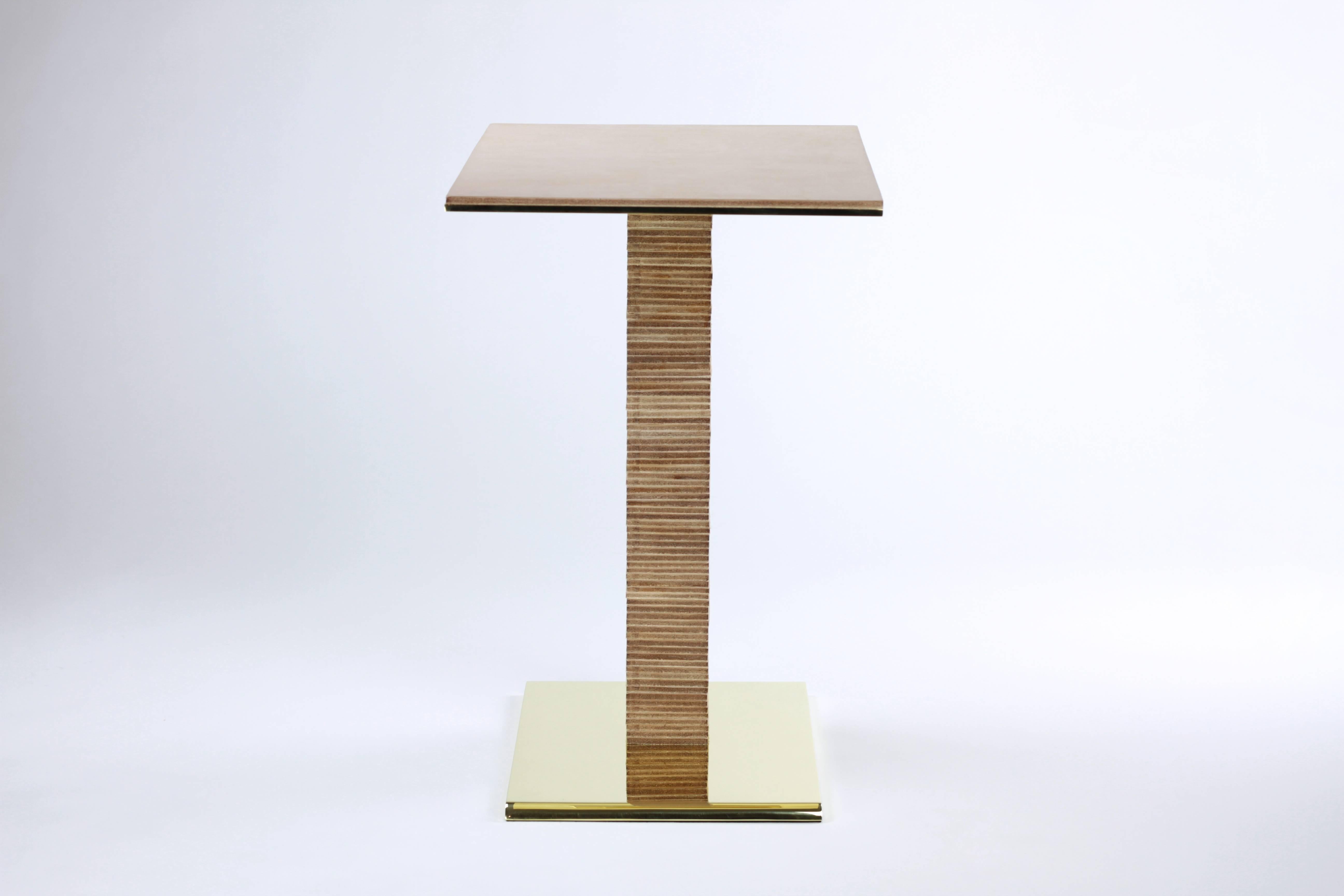 Pair of Cantilever Infinity Side Tables in Leather and Brass by C ...