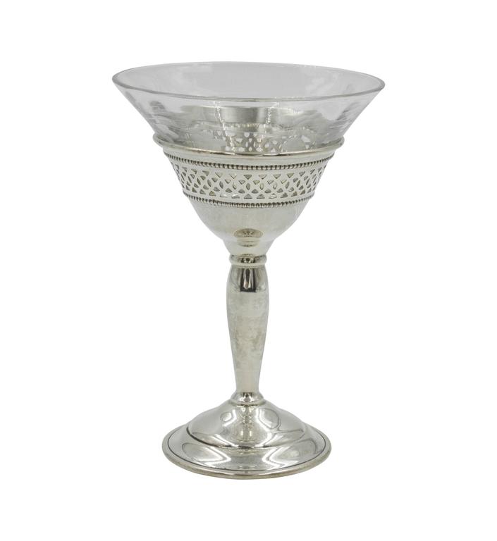 Set of 18 Crystal Cordials with Sterling Base For Sale at 1stDibs