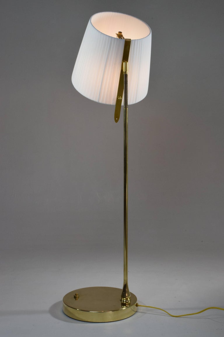 Infinitus-I Tall Contemporary Handcrafted Brass Table Lamp, Flow ...