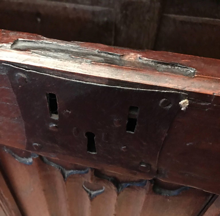 Gothic Late 15th Century Chest Linenfold Pannels of the Period For Sale ...