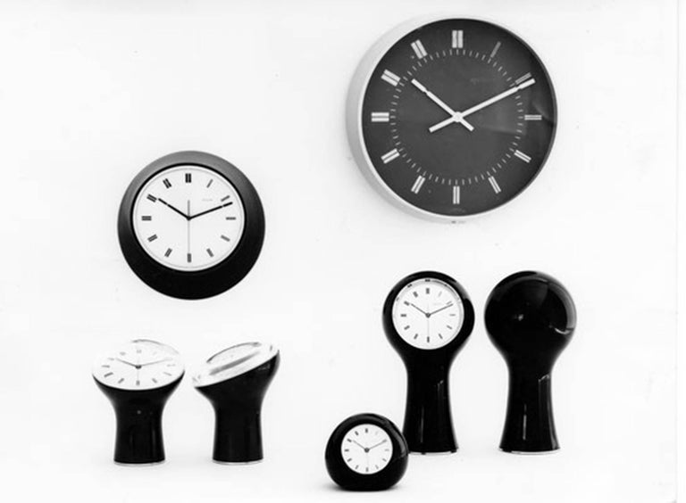 Red Table Clock "Secticon" by Angelo Mangiarotti for Secticon at ...