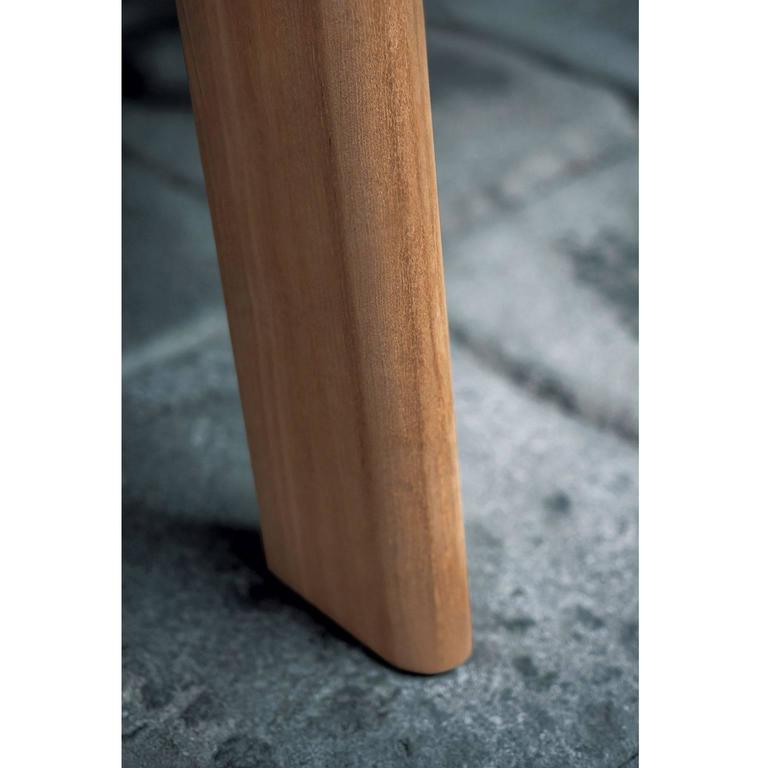 Roda Brick Outdoor Round Dining Table in Teak For Sale at 1stDibs