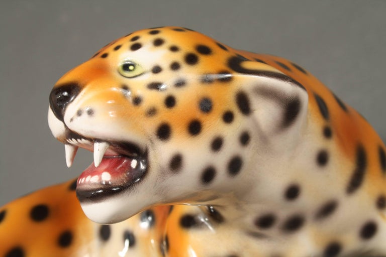 Porcelain Sculpture of a Cheetah, Italy For Sale at 1stDibs