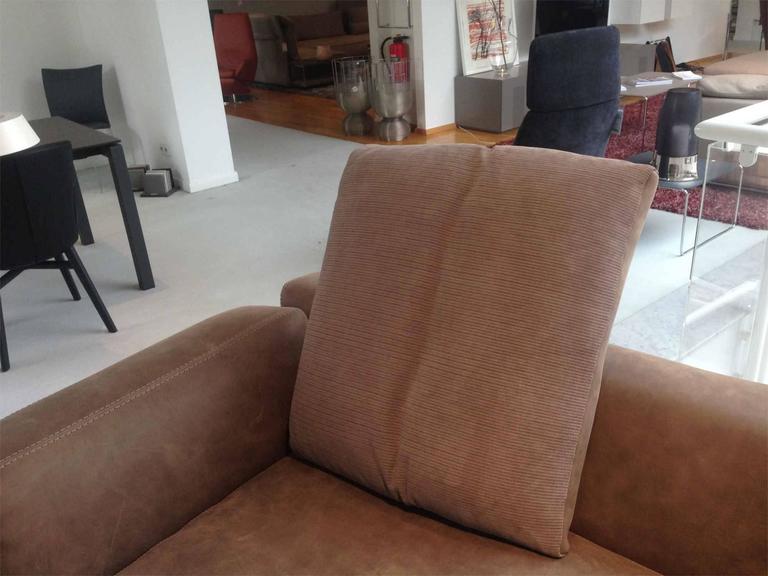 Cierre Sofa Flower by the Italian Manufacture for Leather Furniture For ...