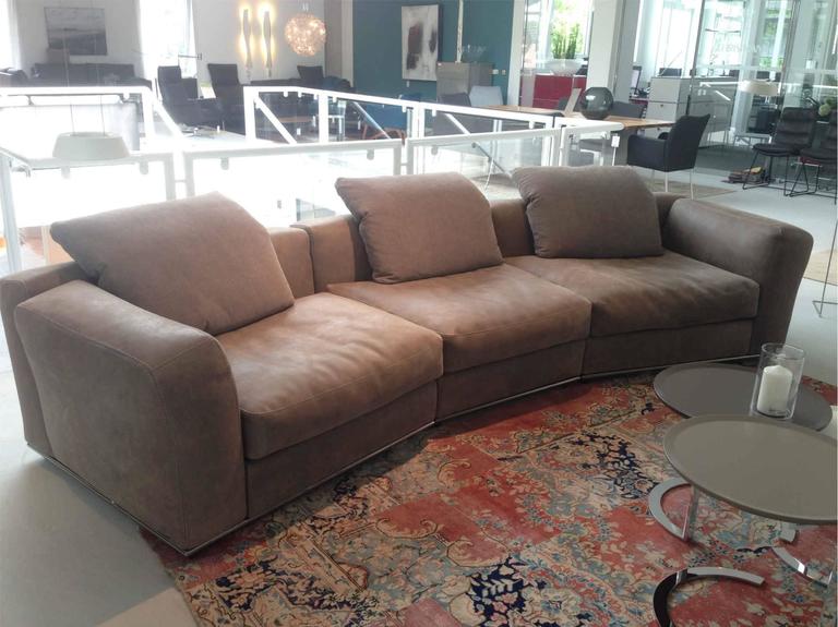 Cierre Sofa Flower by the Italian Manufacture for Leather Furniture For ...