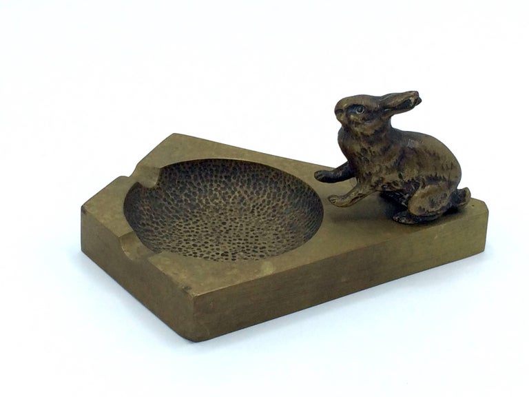 Vienna Bronze Rabbit Ashtray, Art Deco For Sale at 1stDibs
