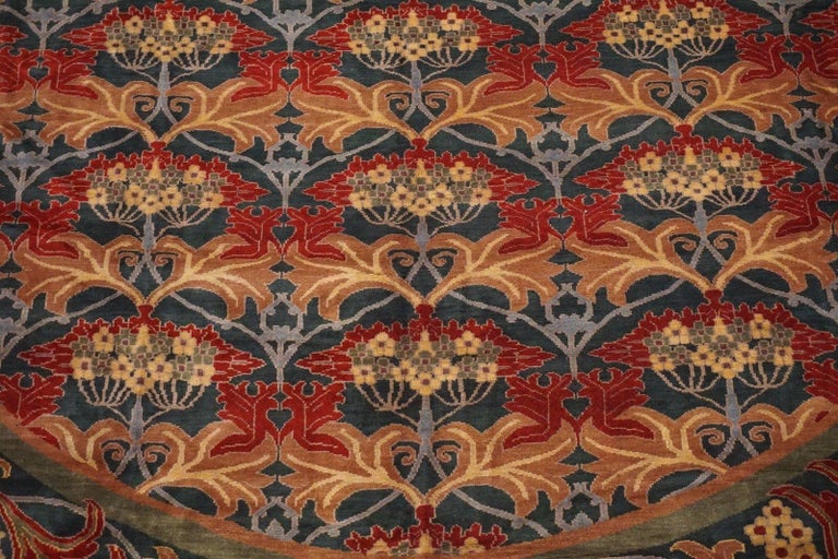 Round William Morris Inspired Rug For Sale at 1stDibs