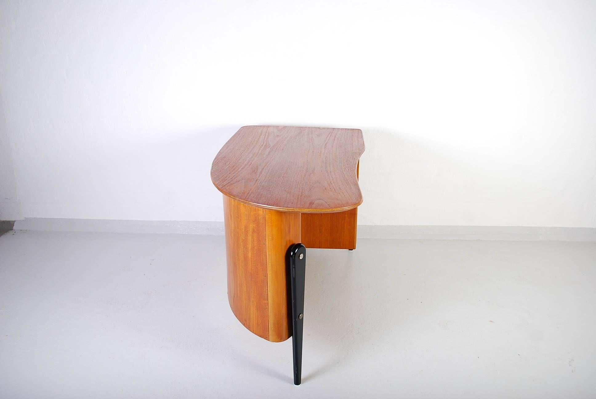 Midcentury Scandinavian Three-Legged Teak Desk at 1stDibs | 3 legged ...