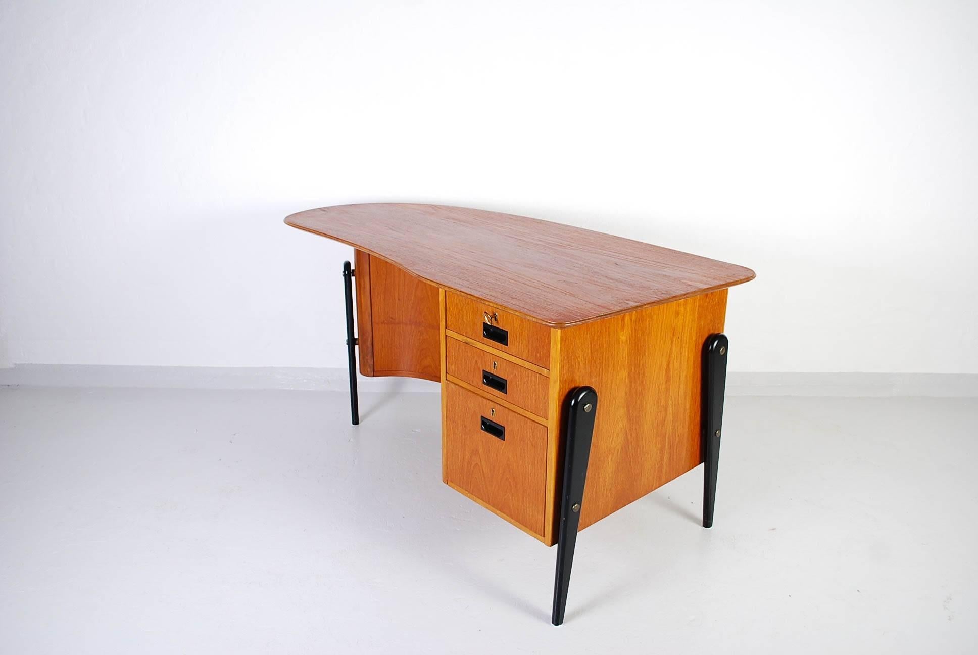 Midcentury Scandinavian Three-Legged Teak Desk at 1stDibs | 3 legged ...