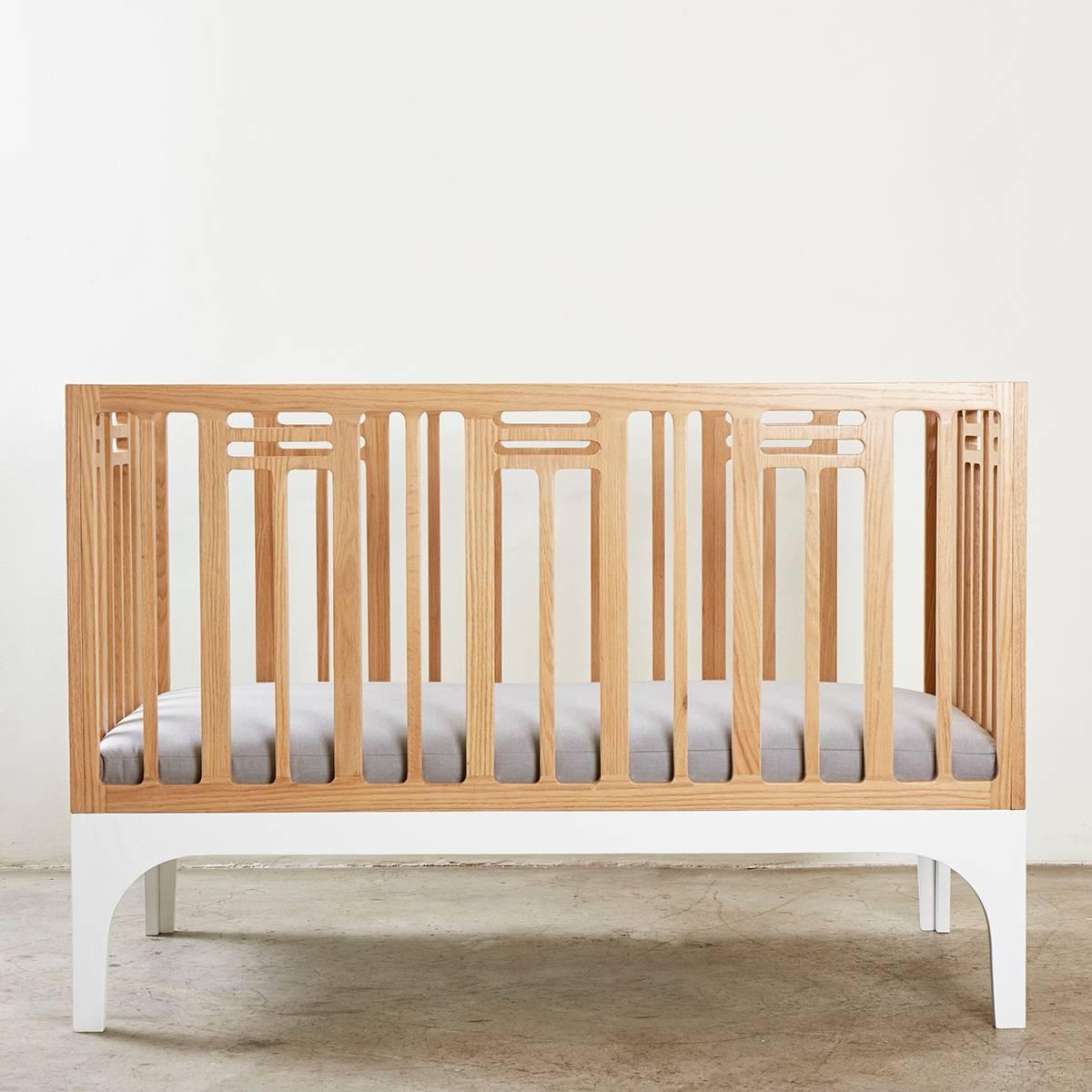 Coco Heirloom 3 in 1 Crib, Toddler Bed and Daybed Nursery Furniture Set ...