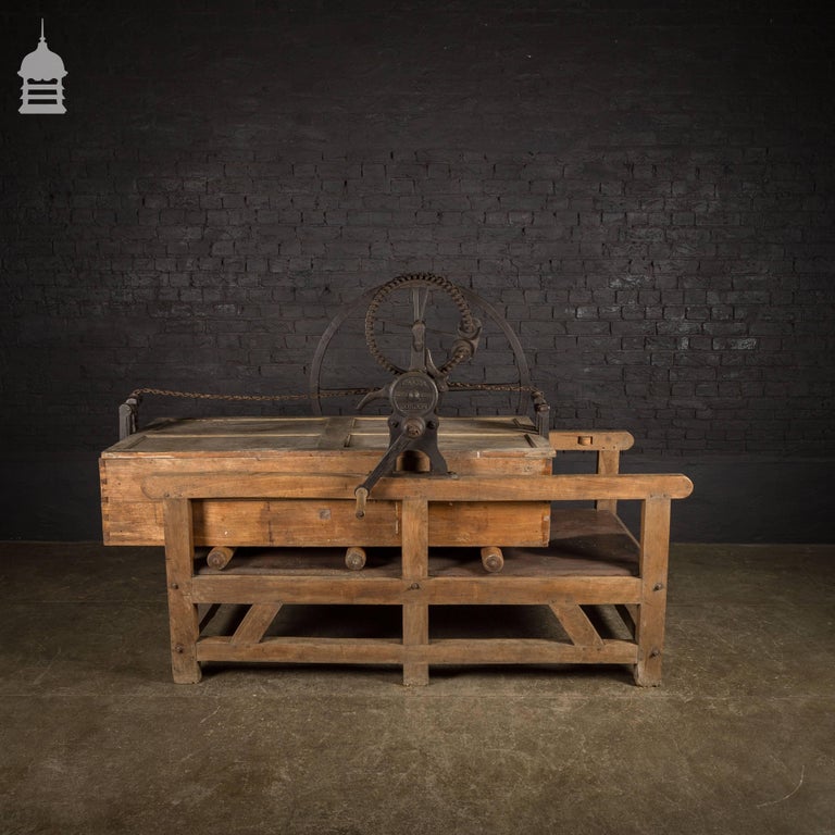 Victorian Baker Box Mangle in Working Condition For Sale at 1stDibs