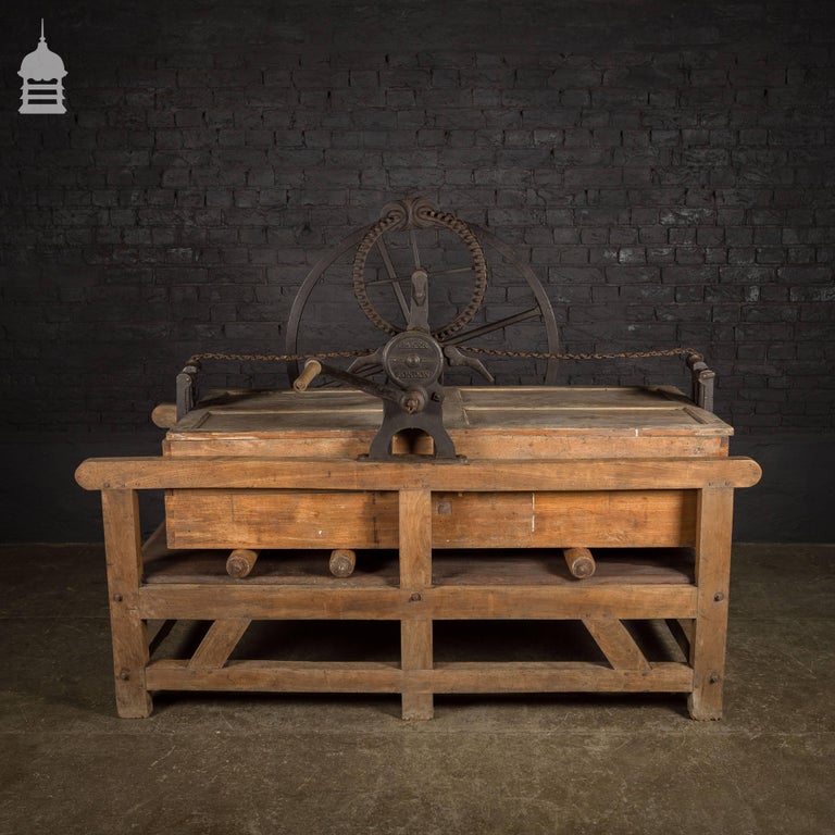 Victorian Baker Box Mangle in Working Condition For Sale at 1stDibs