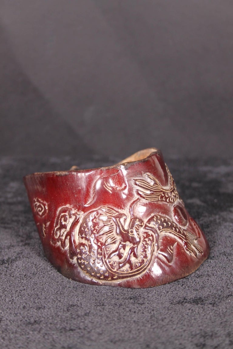 20th Century Chinese Carved Horse Hoof Dragon Motif For Sale at 1stDibs