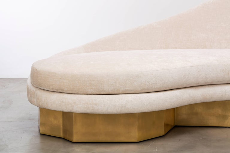 SATINE SOFA - Modern Linen Velvet Shell with a Gold Leaf Base For Sale ...