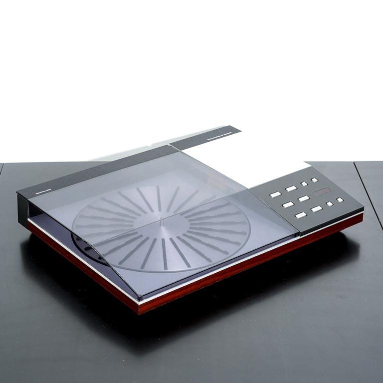 Bang and Olufsen Beogram 8000 Turntable For Sale at 1stDibs