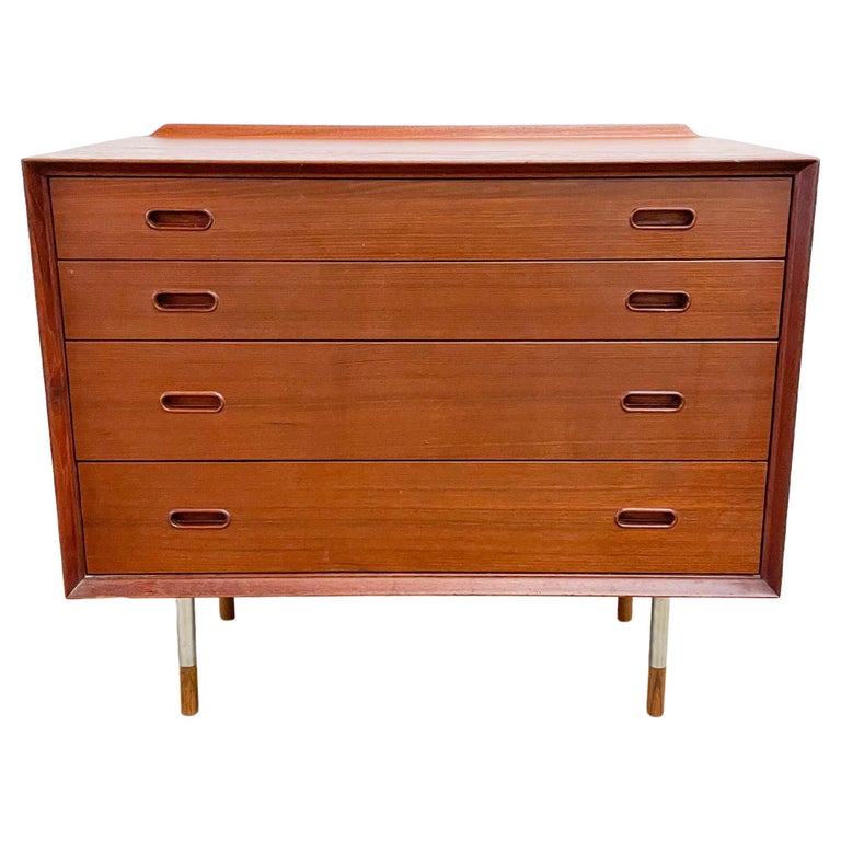 Arne Vodder 4-Drawer Cabinet in Teak at 1stDibs